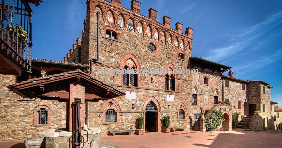 Medieval Castle Bucine Arrezo Tuscany Immobiliare Italiano